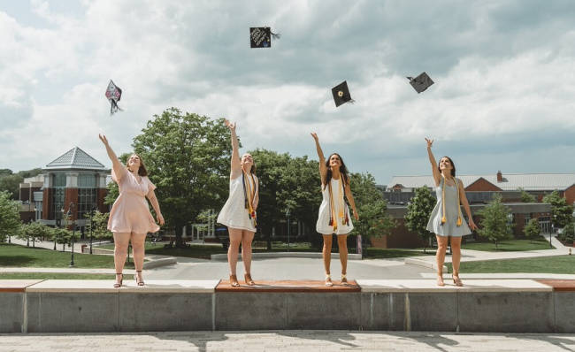 7 Ideas How to Celebrate Graduation During Pandemic