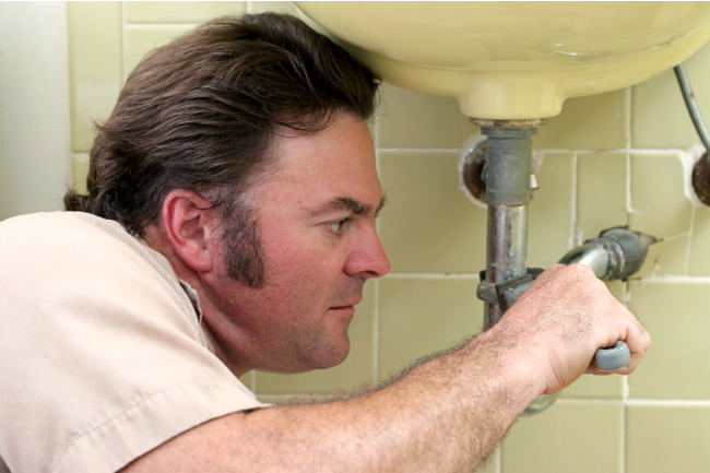 Tips to Follow When Hiring A Skilled Plumber