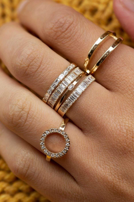 7 Sustainable Jewelry & Gift Options For The Eco-Conscious