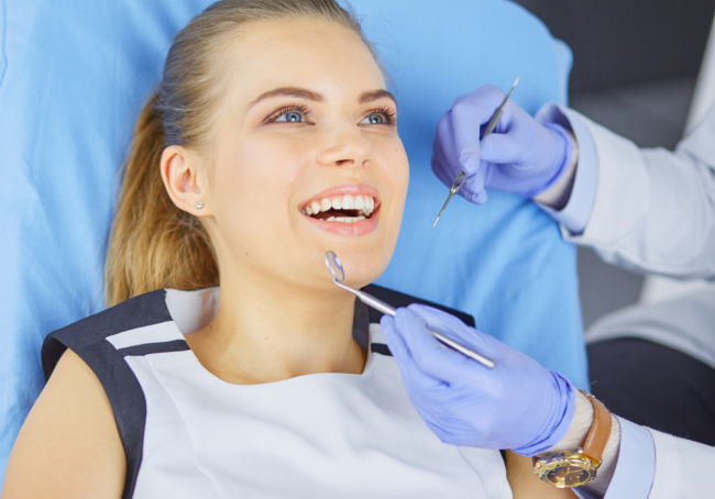 How To Tell If You Have An Overbite And Ways To Treat It