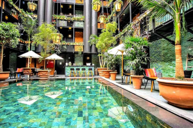 Unique Hotels Attract Guests