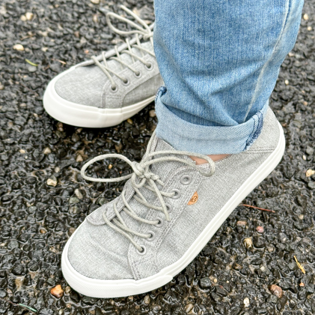 Live Confidently & Stylishly With Shoes from LâMO Footwear!