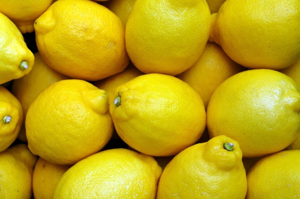 Everything You Need to Know about Lemon Juice and Its Full Benefits