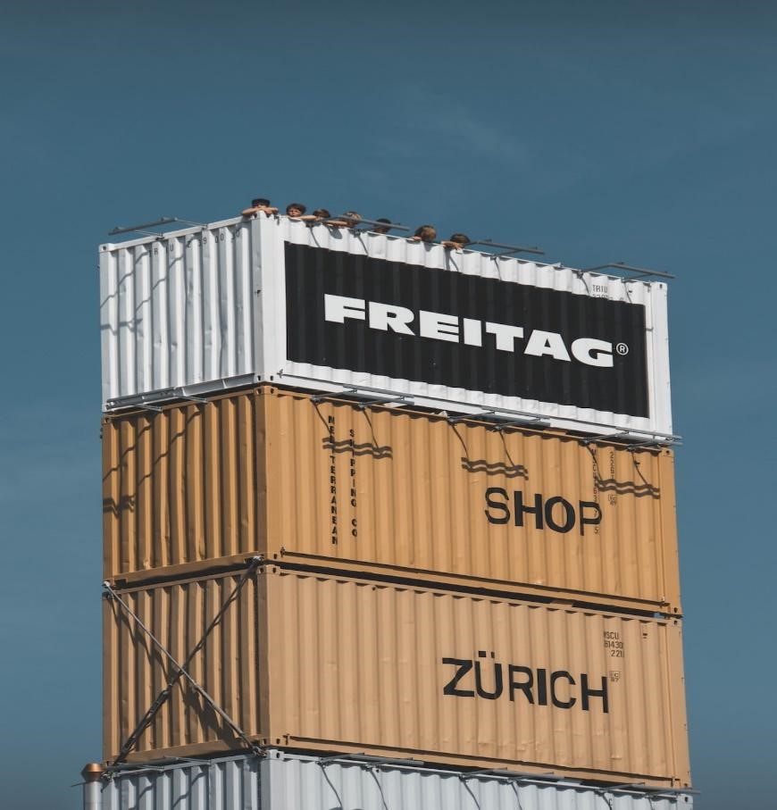 Benefits of large temporary storage containers in Melbourne