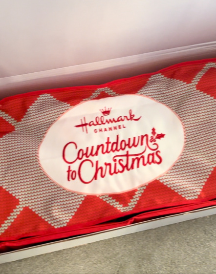 Check Out Hallmark Channel's Original Premiere of "A Merry Scottish ...